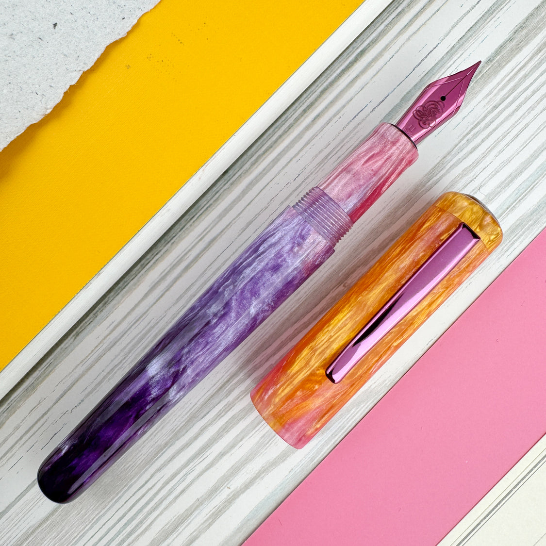 Hinze Pen Company Fountain Pen - Arabian Nights – Atlas Stationers