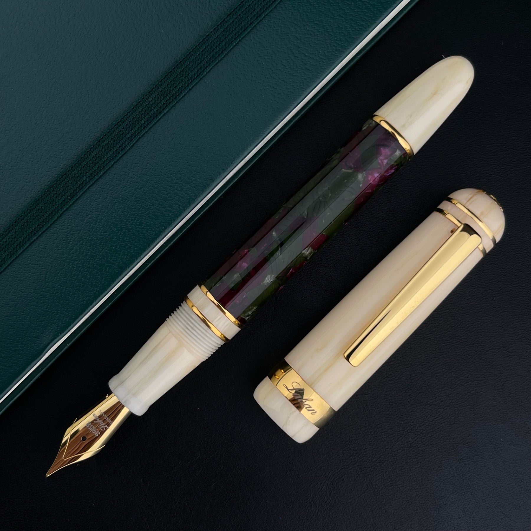 Laban 325 Fountain Pen - Damask | Atlas Stationers